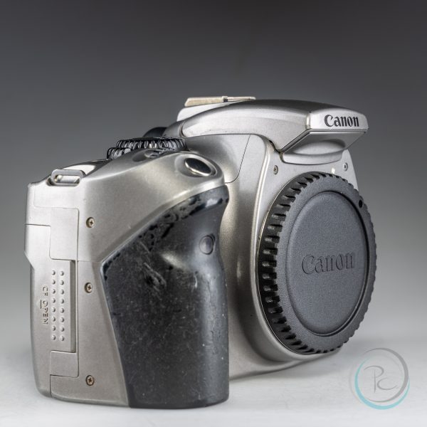 2003 година - Canon EOS 300D